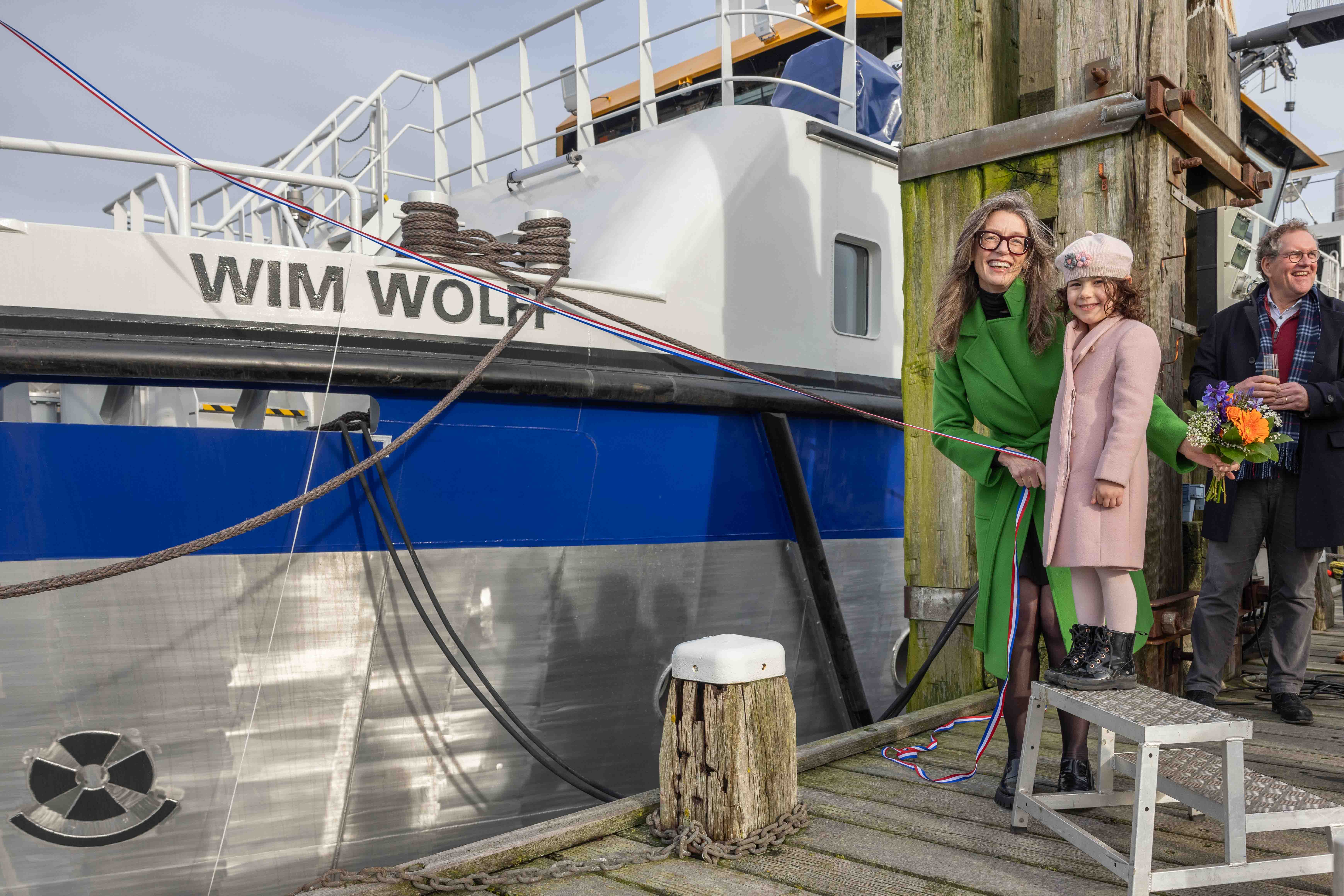 Nioz doopt door Thecla Bodewes Shipyards gebouwde RV Wim Wolff op Texel